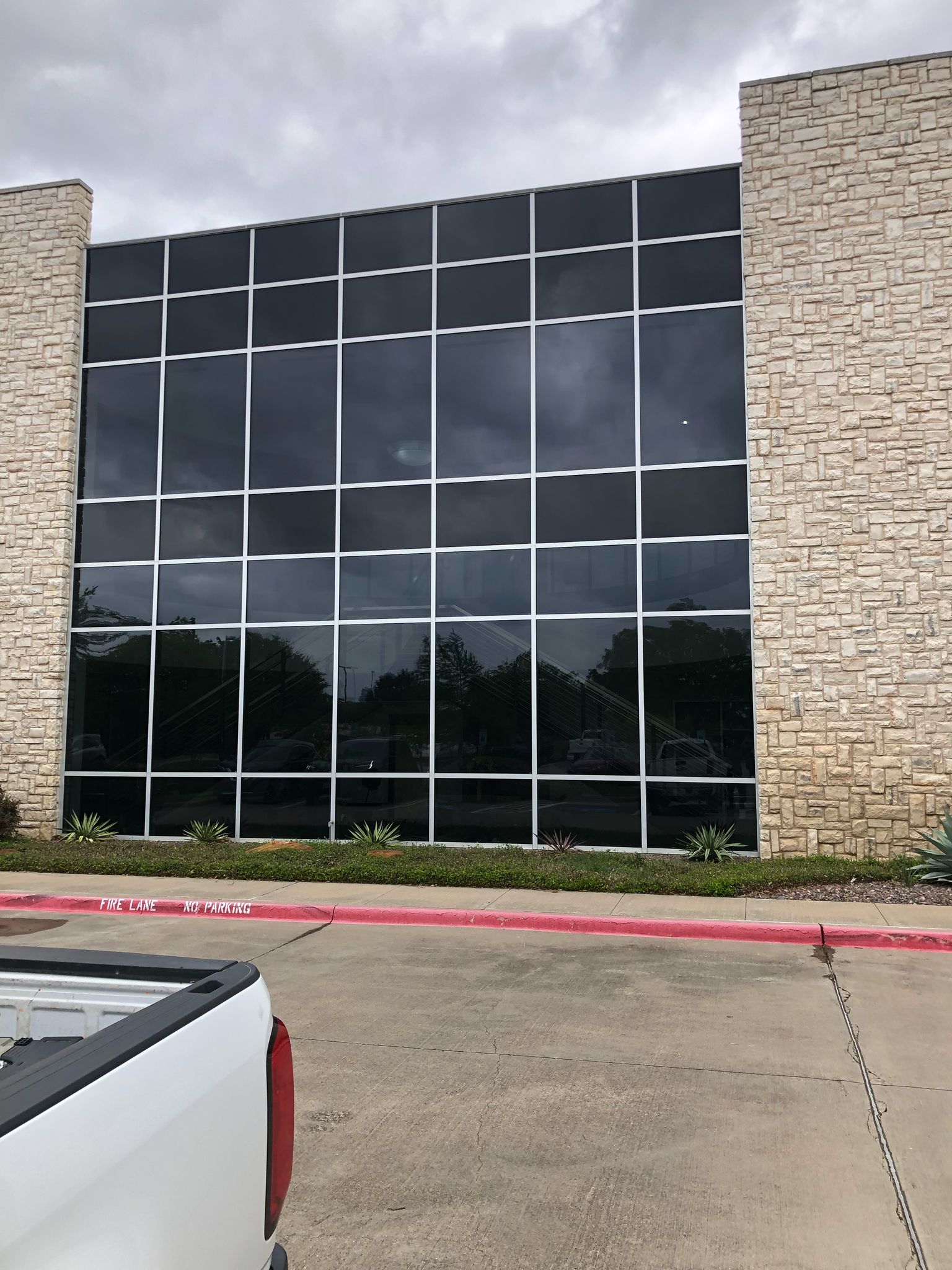Expert Glass & Door Installation | Starglass Aluminum